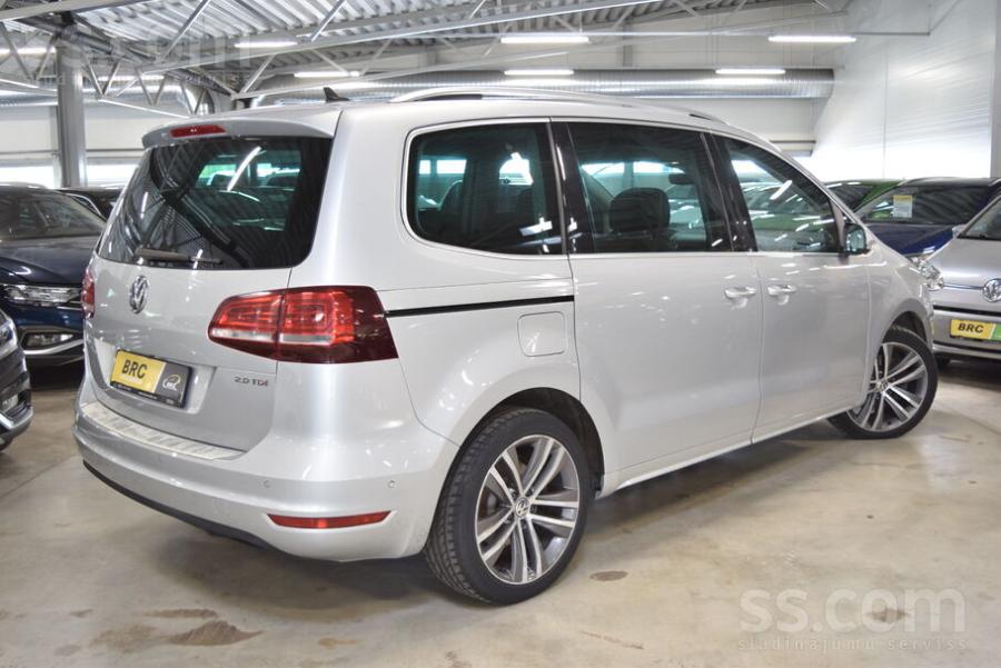 Volkswagen Sharan 2017 in Riga, with an engine capacity of 2.00 L and mileage of 239 thousand km for 15850 €, photo 2 on AUTOMOTO.COM.LV