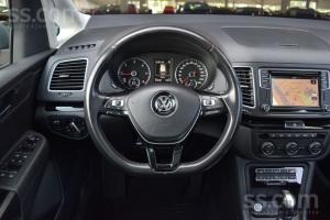 Volkswagen Sharan 2017 in Riga, with an engine capacity of 2.00 L and mileage of 239 thousand km for 15850 €, photo 9 on AUTOMOTO.COM.LV