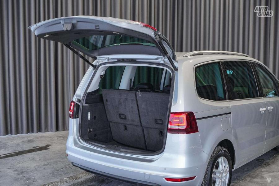 Volkswagen Sharan 2019 Marijampole, ar dzinēja tilpumu 2.00 L un nobraukumu 300 tūkst. km par 12750 €, foto 14 vietnē AUTOMOTO.COM.LV