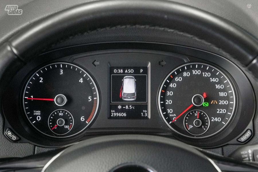 Volkswagen Sharan 2019 Marijampole, ar dzinēja tilpumu 2.00 L un nobraukumu 300 tūkst. km par 12750 €, foto 25 vietnē AUTOMOTO.COM.LV
