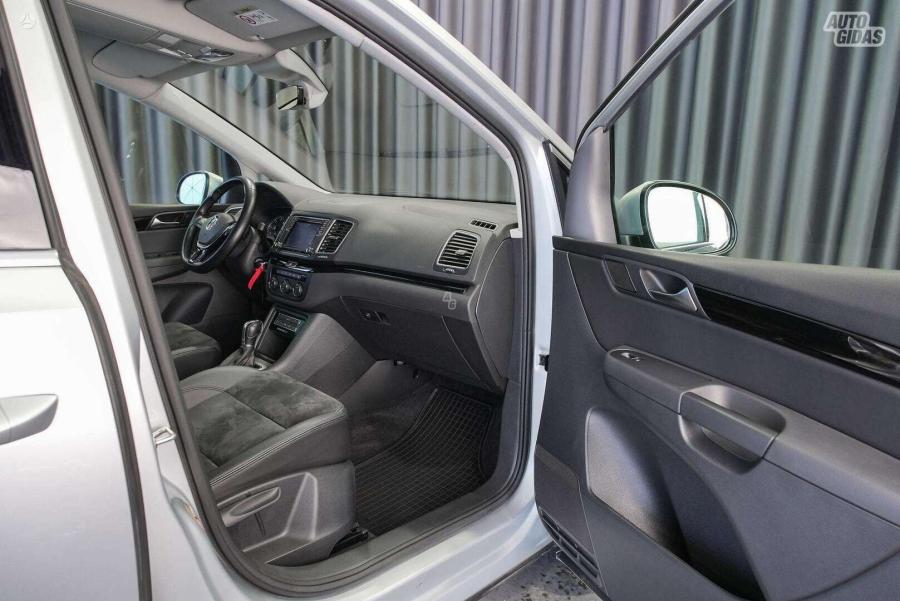 Volkswagen Sharan 2019 Marijampole, ar dzinēja tilpumu 2.00 L un nobraukumu 300 tūkst. km par 12750 €, foto 37 vietnē AUTOMOTO.COM.LV