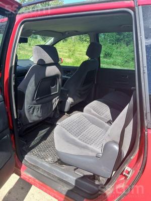 Sarkans Volkswagen Sharan 2000 Rēzekne, ar dzinēja tilpumu 1.90 L un nobraukumu 288 tūkst. km par 2000 €, foto 5 vietnē AUTOMOTO.COM.LV