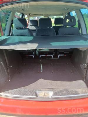 Sarkans Volkswagen Sharan 2000 Rēzekne, ar dzinēja tilpumu 1.90 L un nobraukumu 288 tūkst. km par 2000 €, foto 6 vietnē AUTOMOTO.COM.LV
