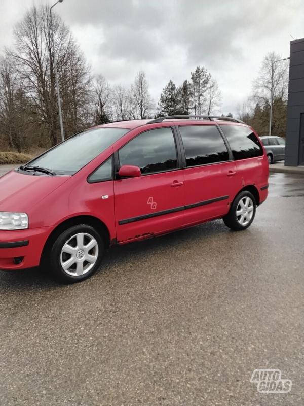 Sarkans Volkswagen Sharan 2002 Utena, ar dzinēja tilpumu 1.90 L un nobraukumu 400 tūkst. km par 750 €, foto 2 vietnē AUTOMOTO.COM.LV