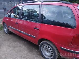 Sarkans Volkswagen Sharan 2004 Rēzekne, ar dzinēja tilpumu 1.90 L un nobraukumu 339 tūkst. km par 1000 €, foto 5 vietnē AUTOMOTO.COM.LV