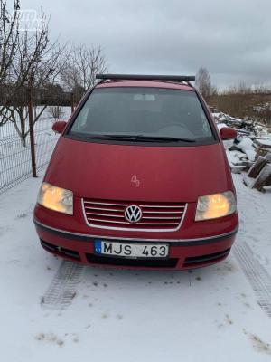 Red Volkswagen Sharan 2006 in Vilnius, with an engine capacity of 2.00 L and mileage of 347 thousand km for 2500 €, photo 9 on AUTOMOTO.COM.LV