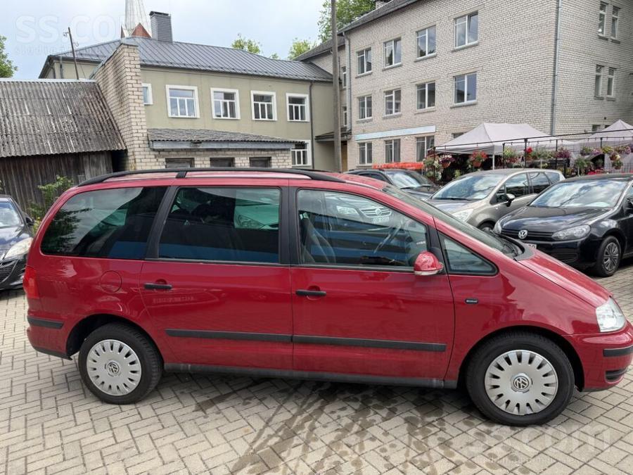 Sarkans Volkswagen Sharan 2007 Rēzekne, ar dzinēja tilpumu 2.00 L un nobraukumu 0 tūkst. km par 3750 €, foto 6 vietnē AUTOMOTO.COM.LV