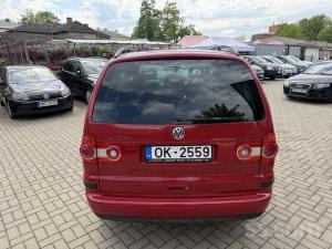 Sarkans Volkswagen Sharan 2007 Rēzekne, ar dzinēja tilpumu 2.00 L un nobraukumu 0 tūkst. km par 3750 €, foto 9 vietnē AUTOMOTO.COM.LV