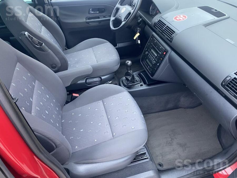 Sarkans Volkswagen Sharan 2007 Rēzekne, ar dzinēja tilpumu 2.00 L un nobraukumu 0 tūkst. km par 3750 €, foto 15 vietnē AUTOMOTO.COM.LV