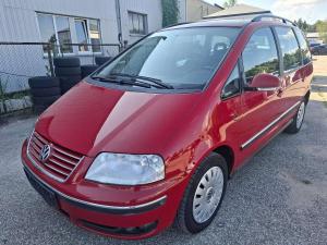 Sarkans Volkswagen Sharan 2009 Utena, ar dzinēja tilpumu 1.97 L un nobraukumu 240 tūkst. km par 2750 €, foto  vietnē AUTOMOTO.COM.LV