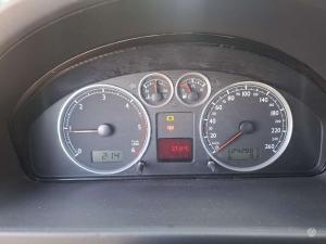 Sarkans Volkswagen Sharan 2009 Utena, ar dzinēja tilpumu 1.97 L un nobraukumu 240 tūkst. km par 2750 €, foto 19 vietnē AUTOMOTO.COM.LV
