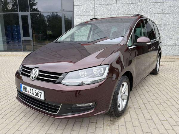 Sarkans Volkswagen Sharan 2018 Klaipėda, ar dzinēja tilpumu 1.97 L un nobraukumu 270 tūkst. km par 13950 €, foto 3 vietnē AUTOMOTO.COM.LV