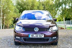 Red Volkswagen Sharan 2018 in Kretinga, with an engine capacity of 2.00 L and mileage of 278 thousand km for 13650 €, photo 4 on AUTOMOTO.COM.LV