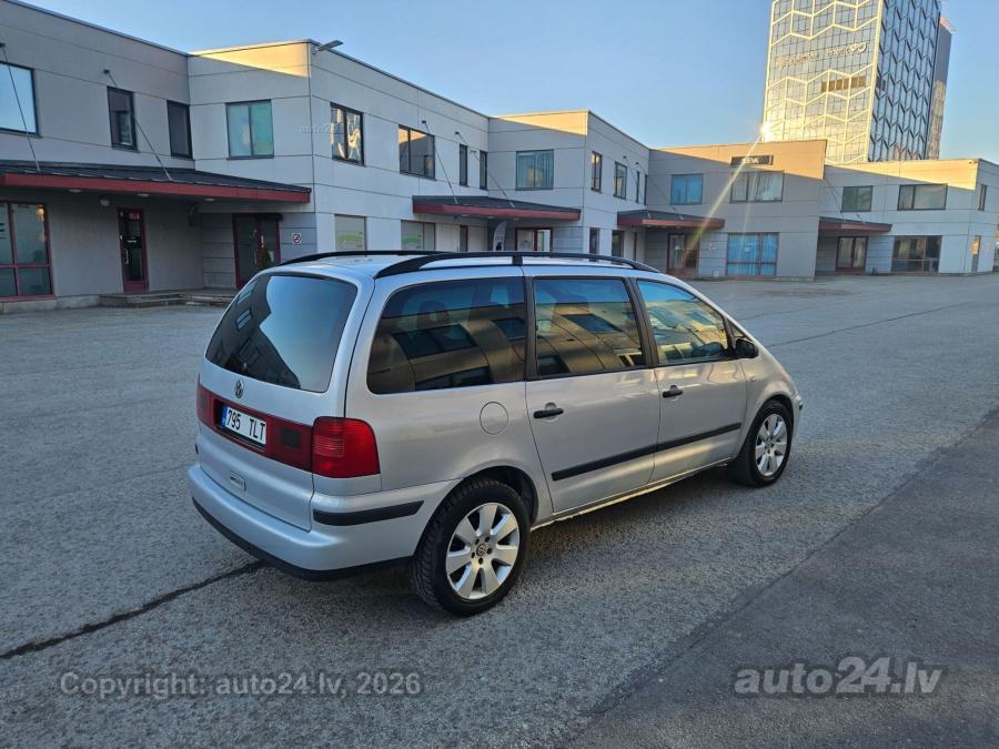 Volkswagen Sharan 2003 in Tallinn, with an engine capacity of 1.90 L and mileage of 450 thousand km for 1799 €, photo 6 on AUTOMOTO.COM.LV