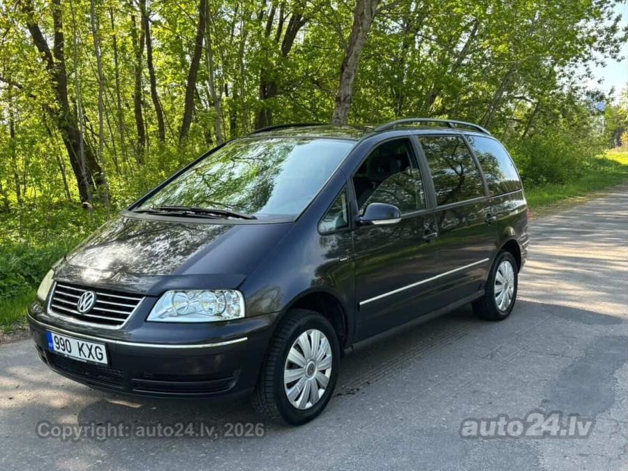 Volkswagen Sharan 2004 Narva, ar dzinēja tilpumu 1.90 L un nobraukumu 300 tūkst. km par 1600 €, foto 1 vietnē AUTOMOTO.COM.LV