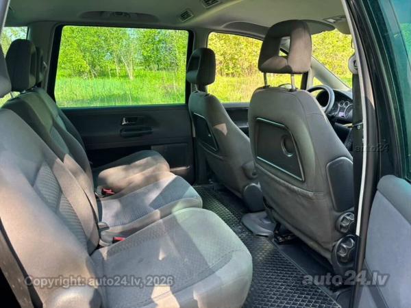 Volkswagen Sharan 2004 Narva, ar dzinēja tilpumu 1.90 L un nobraukumu 300 tūkst. km par 1600 €, foto 6 vietnē AUTOMOTO.COM.LV