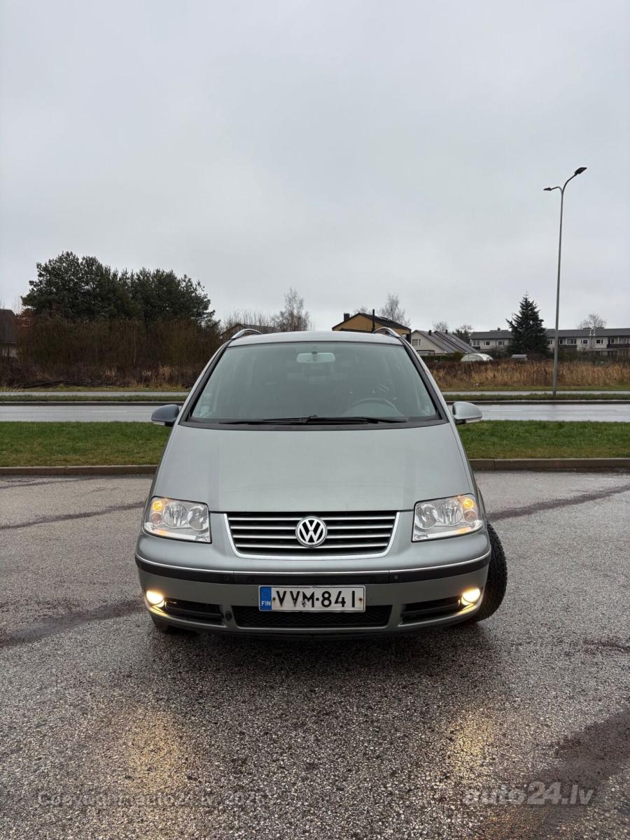 Volkswagen Sharan 2005 Tartu, ar dzinēja tilpumu 1.90 L un nobraukumu 241 tūkst. km par 2900 €, foto 4 vietnē AUTOMOTO.COM.LV