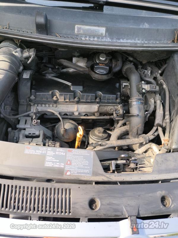 Volkswagen Sharan 2005 Narva, ar dzinēja tilpumu 1.90 L un nobraukumu 220 tūkst. km par 3500 €, foto 7 vietnē AUTOMOTO.COM.LV