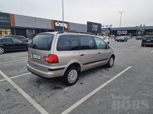 Volkswagen Sharan 2006 Tartu, ar dzinēja tilpumu 0.00 L un nobraukumu 270 tūkst. km par 1150 €, foto 3 vietnē AUTOMOTO.COM.LV