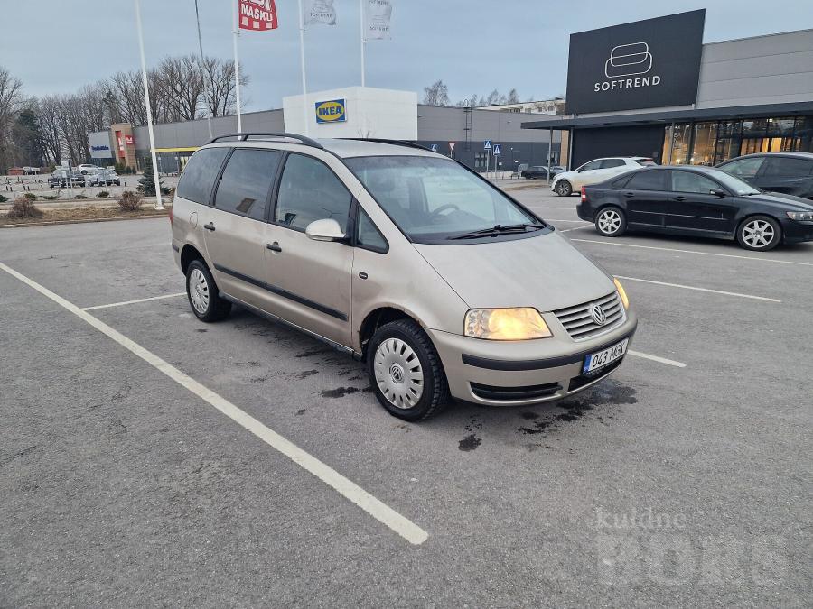 Volkswagen Sharan 2006 Tartu, ar dzinēja tilpumu 0.00 L un nobraukumu 270 tūkst. km par 1150 €, foto 4 vietnē AUTOMOTO.COM.LV