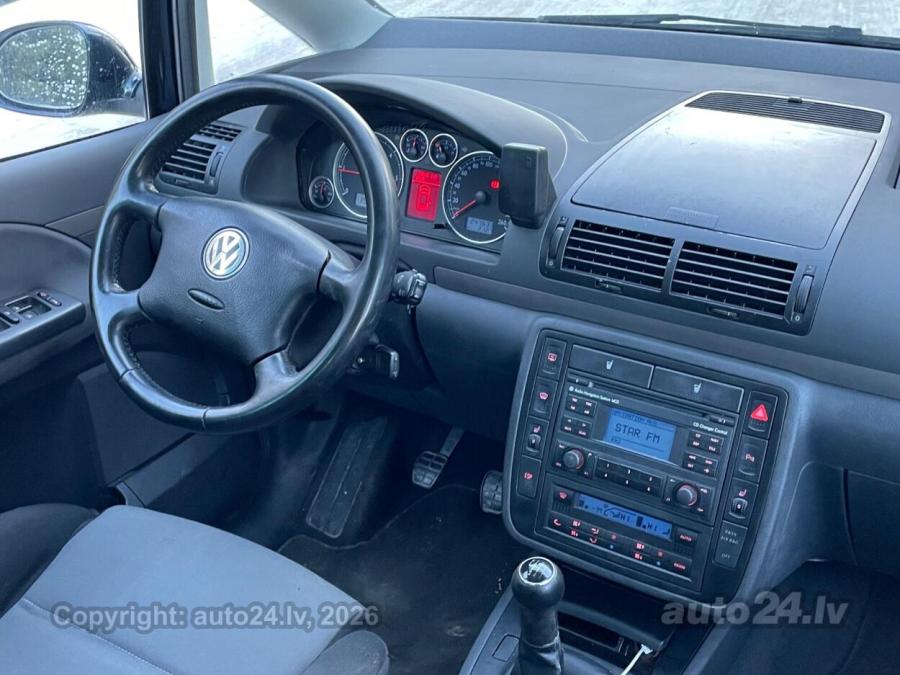 Volkswagen Sharan 2007 Tartu, ar dzinēja tilpumu 2.00 L un nobraukumu 247 tūkst. km par 3990 €, foto 6 vietnē AUTOMOTO.COM.LV