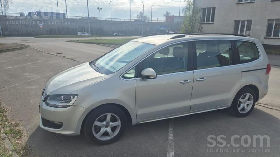 Volkswagen Sharan 2012 Rīga, ar dzinēja tilpumu 2.00 L un nobraukumu 345 tūkst. km par 3200 €, foto 5 vietnē AUTOMOTO.COM.LV
