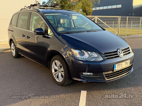 Volkswagen Sharan 2015 in Tallinn, with an engine capacity of 2.00 L and mileage of 237 thousand km for 16450 €, photo 4 on AUTOMOTO.COM.LV
