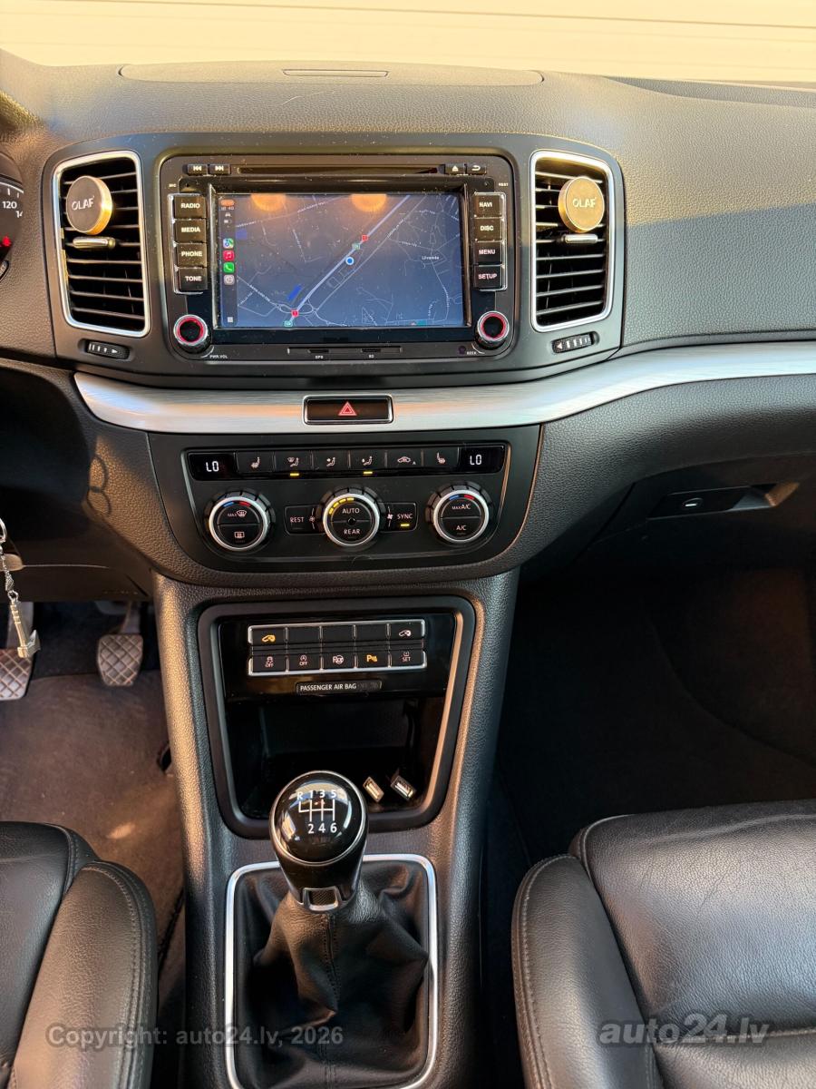 Volkswagen Sharan 2015 Tallina, ar dzinēja tilpumu 2.00 L un nobraukumu 237 tūkst. km par 16450 €, foto 18 vietnē AUTOMOTO.COM.LV