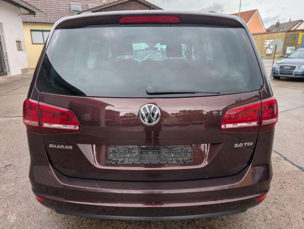 Violets Volkswagen Sharan 2016 Šauļi, ar dzinēja tilpumu 2.00 L un nobraukumu 157 tūkst. km par 6500 €, foto 6 vietnē AUTOMOTO.COM.LV