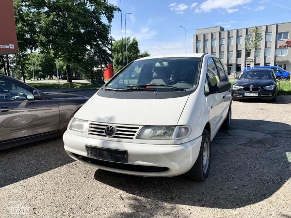 Balts Volkswagen Sharan 1999 Panevēža, ar dzinēja tilpumu 1.90 L un nobraukumu 454 tūkst. km par 390 €, foto 1 vietnē AUTOMOTO.COM.LV