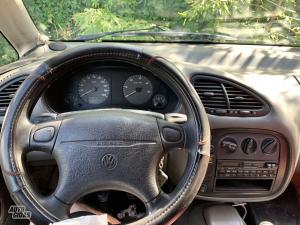 Balts Volkswagen Sharan 1999 Panevēža, ar dzinēja tilpumu 1.90 L un nobraukumu 454 tūkst. km par 390 €, foto 8 vietnē AUTOMOTO.COM.LV