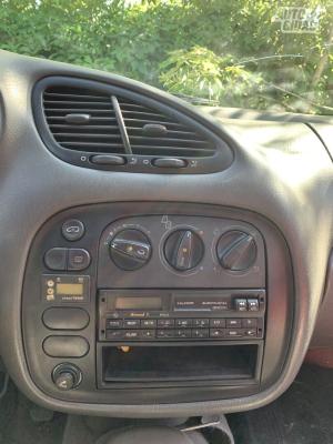Balts Volkswagen Sharan 1999 Panevēža, ar dzinēja tilpumu 1.90 L un nobraukumu 454 tūkst. km par 390 €, foto 9 vietnē AUTOMOTO.COM.LV
