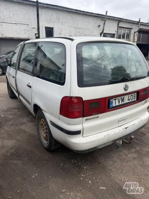 White Volkswagen Sharan 2002 in Prienai, with an engine capacity of 1.90 L and mileage of 225 thousand km for 599 €, photo 4 on AUTOMOTO.COM.LV
