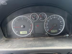 White Volkswagen Sharan 2002 in Prienai, with an engine capacity of 1.90 L and mileage of 225 thousand km for 599 €, photo 9 on AUTOMOTO.COM.LV