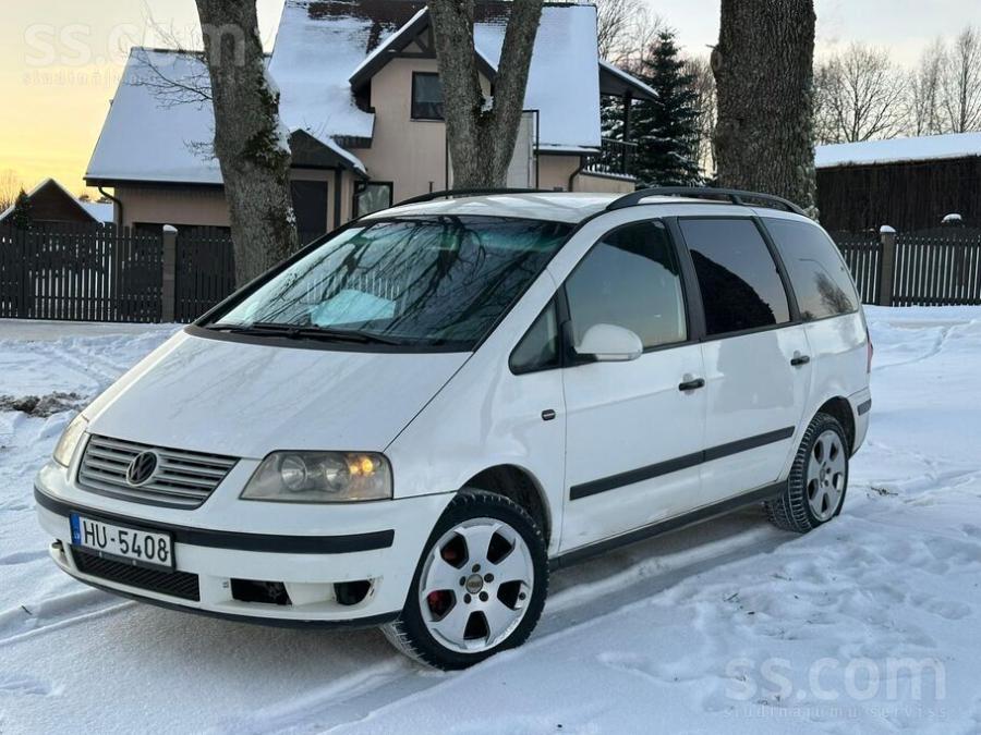 White Volkswagen Sharan 2004 in Madona, with an engine capacity of 1.90 L and mileage of 357 thousand km for 1450 €, photo 1 on AUTOMOTO.COM.LV