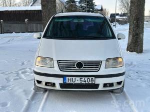 White Volkswagen Sharan 2004 in Madona, with an engine capacity of 1.90 L and mileage of 357 thousand km for 1450 €, photo 2 on AUTOMOTO.COM.LV