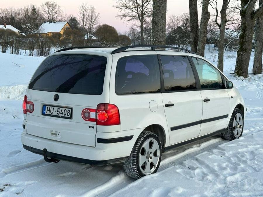 White Volkswagen Sharan 2004 in Madona, with an engine capacity of 1.90 L and mileage of 357 thousand km for 1450 €, photo 6 on AUTOMOTO.COM.LV