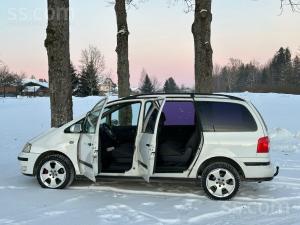 White Volkswagen Sharan 2004 in Madona, with an engine capacity of 1.90 L and mileage of 357 thousand km for 1450 €, photo 9 on AUTOMOTO.COM.LV