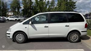 White Volkswagen Sharan 2007 in Vilnius, with an engine capacity of 1.97 L and mileage of 240 thousand km for 2200 €, photo 6 on AUTOMOTO.COM.LV