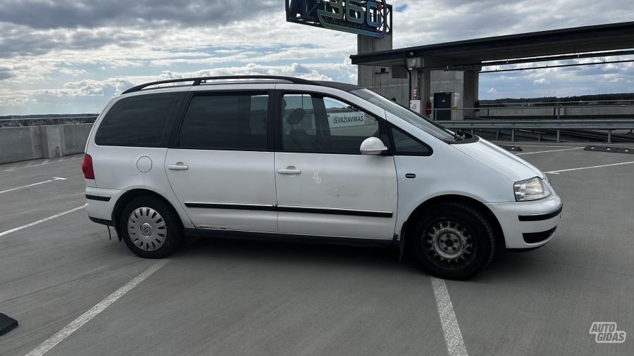 Balts Volkswagen Sharan 2008 Viļņa, ar dzinēja tilpumu 2.80 L un nobraukumu 422 tūkst. km par 870 €, foto 5 vietnē AUTOMOTO.COM.LV