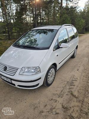 Balts Volkswagen Sharan 2010 Varėna, ar dzinēja tilpumu 2.00 L un nobraukumu 298 tūkst. km par 4000 €, foto 3 vietnē AUTOMOTO.COM.LV
