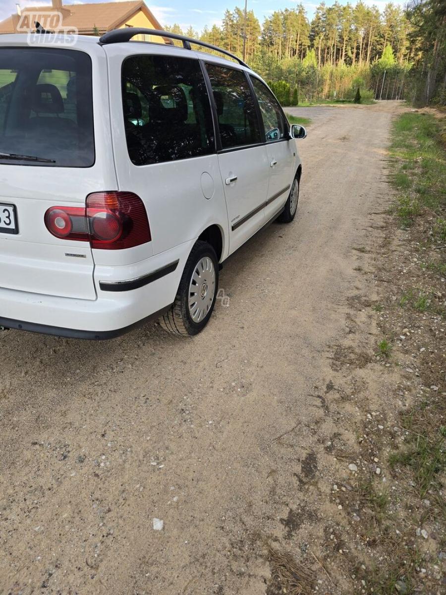 Balts Volkswagen Sharan 2010 Varėna, ar dzinēja tilpumu 2.00 L un nobraukumu 298 tūkst. km par 4000 €, foto 11 vietnē AUTOMOTO.COM.LV