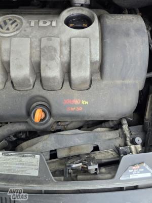 Balts Volkswagen Sharan 2010 Varėna, ar dzinēja tilpumu 2.00 L un nobraukumu 298 tūkst. km par 4000 €, foto 14 vietnē AUTOMOTO.COM.LV