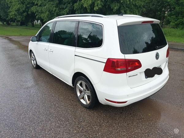 Balts Volkswagen Sharan 2011 Tauragė, ar dzinēja tilpumu 1.97 L un nobraukumu 340 tūkst. km par 4800 €, foto 5 vietnē AUTOMOTO.COM.LV