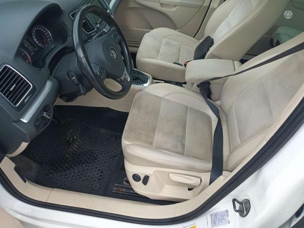 Balts Volkswagen Sharan 2011 Tauragė, ar dzinēja tilpumu 1.97 L un nobraukumu 340 tūkst. km par 4800 €, foto 10 vietnē AUTOMOTO.COM.LV