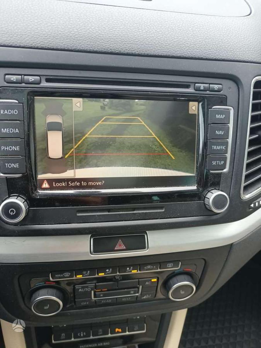 Balts Volkswagen Sharan 2011 Tauragė, ar dzinēja tilpumu 1.97 L un nobraukumu 340 tūkst. km par 4800 €, foto 13 vietnē AUTOMOTO.COM.LV