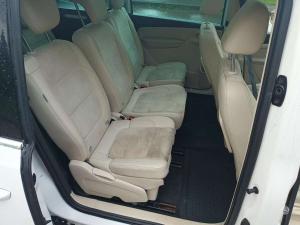 Balts Volkswagen Sharan 2011 Tauragė, ar dzinēja tilpumu 1.97 L un nobraukumu 340 tūkst. km par 4800 €, foto 17 vietnē AUTOMOTO.COM.LV