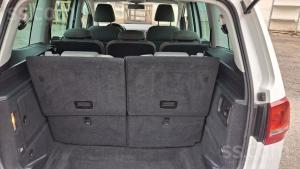 Balts Volkswagen Sharan 2011 Jelgava, ar dzinēja tilpumu 2.00 L un nobraukumu 269 tūkst. km par 7350 €, foto 16 vietnē AUTOMOTO.COM.LV