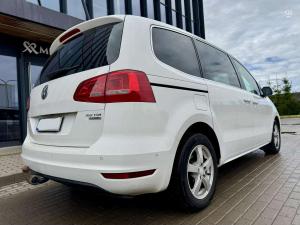 White Volkswagen Sharan 2011 in Kaunas, with an engine capacity of 1.97 L and mileage of 280 thousand km for 5500 €, photo 15 on AUTOMOTO.COM.LV