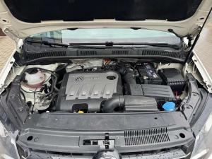 White Volkswagen Sharan 2011 in Kaunas, with an engine capacity of 1.97 L and mileage of 280 thousand km for 5500 €, photo 23 on AUTOMOTO.COM.LV
